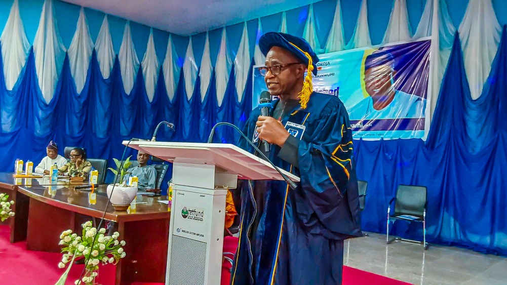 Sports Legend Odegbami Delivers Thought-provoking Lecture on Sports ...